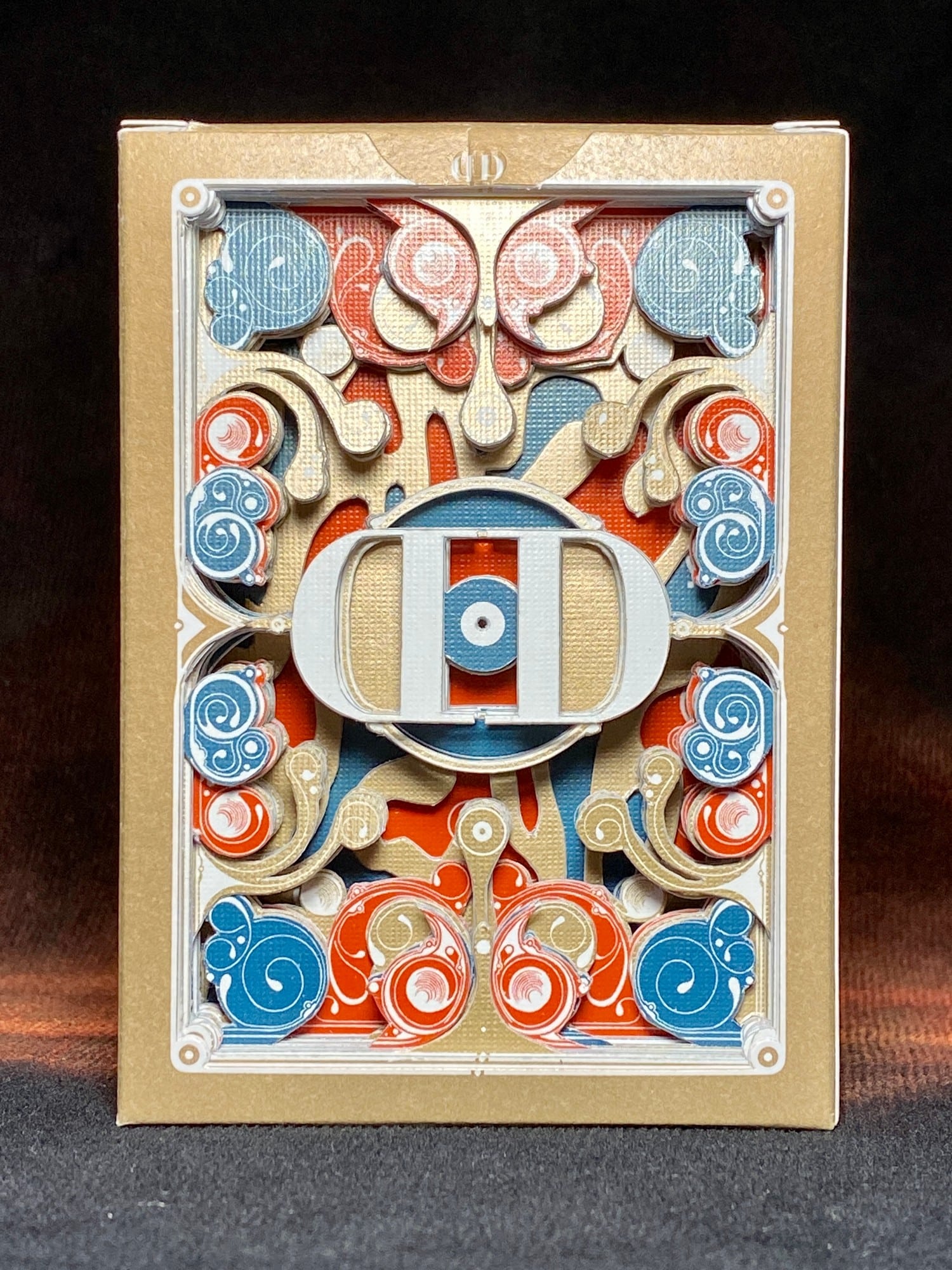 Dan & Dave Smoke & Mirrors V8 - Gold Logo carved playing cards by ...